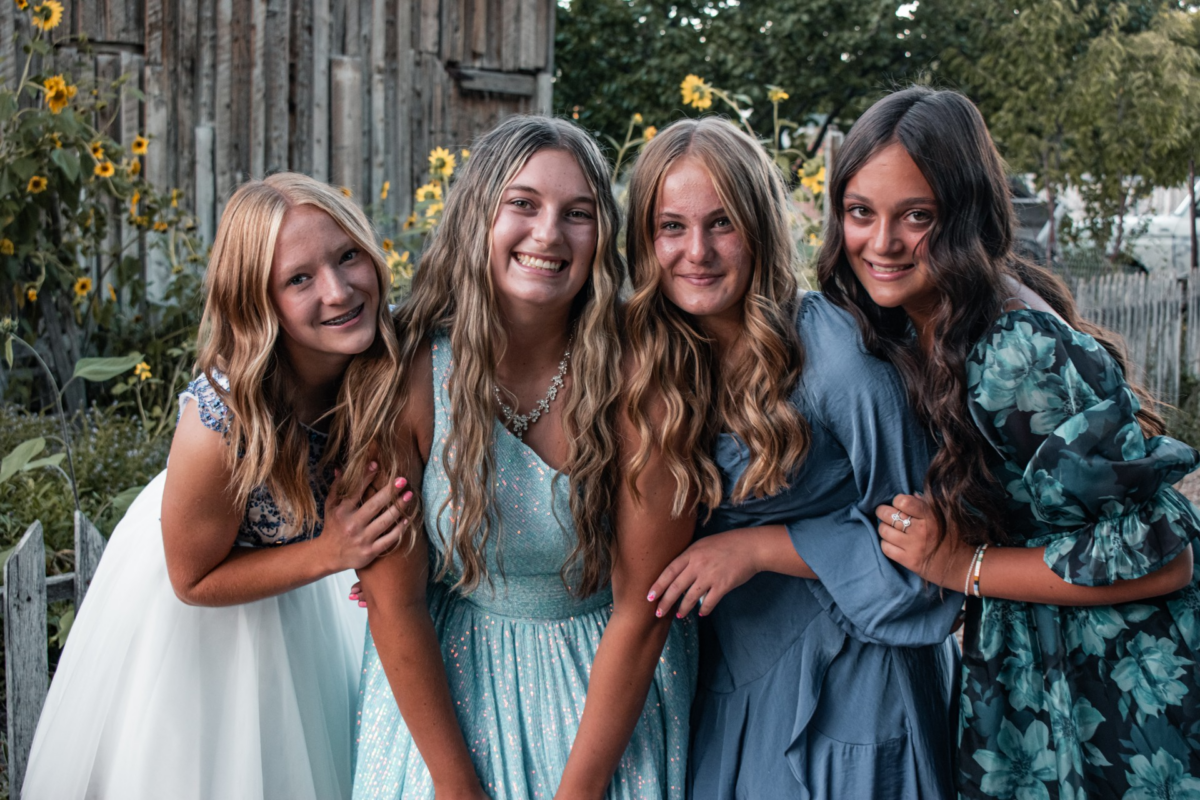 Brooklyn Larson crowned 2024 North Sanpete High School homecoming queen ...